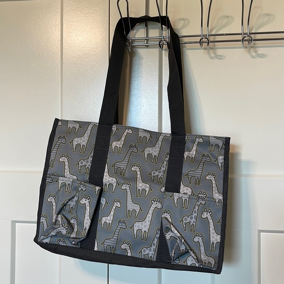 thirty-one | Bags | Thirty One Zip Top Organizing Bag | Poshmark